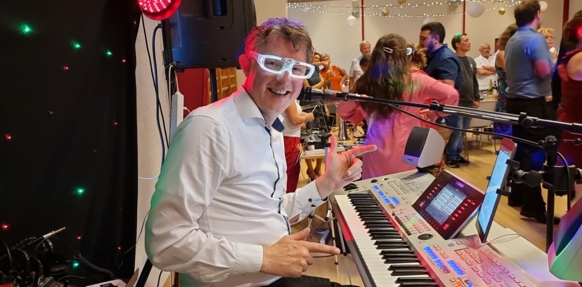 Kim Vestergaard Music Site - Eventguru